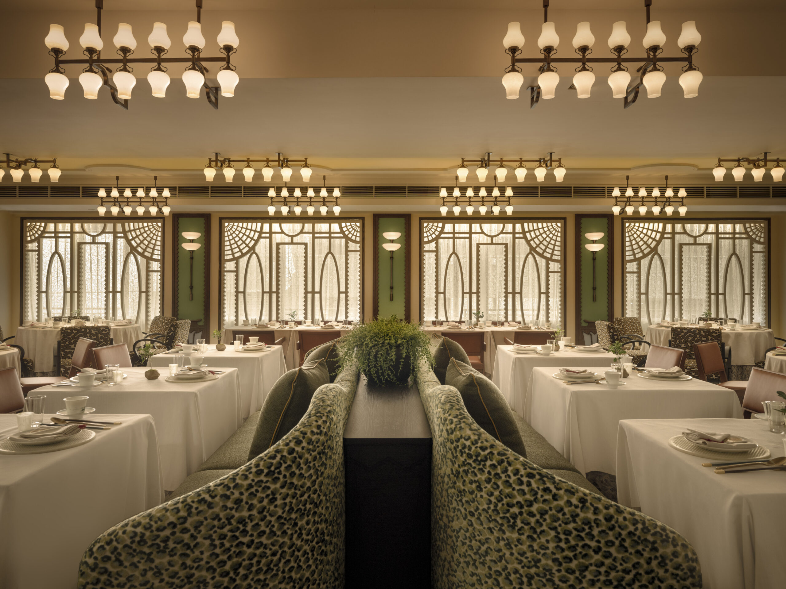 18 of the World’s Most Iconic Hotel Bars - Jetsetter